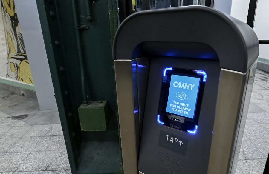 How To Use the New OMNY System on NYC Subways and Buses | Best in the Bronx